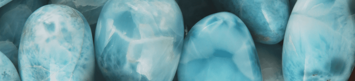 Larimar Meaning: Healing Energy, Geology, & History