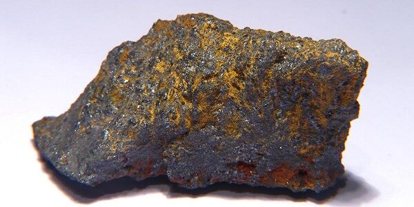 Lodestone Meaning: Healing Energy, Geology, & History